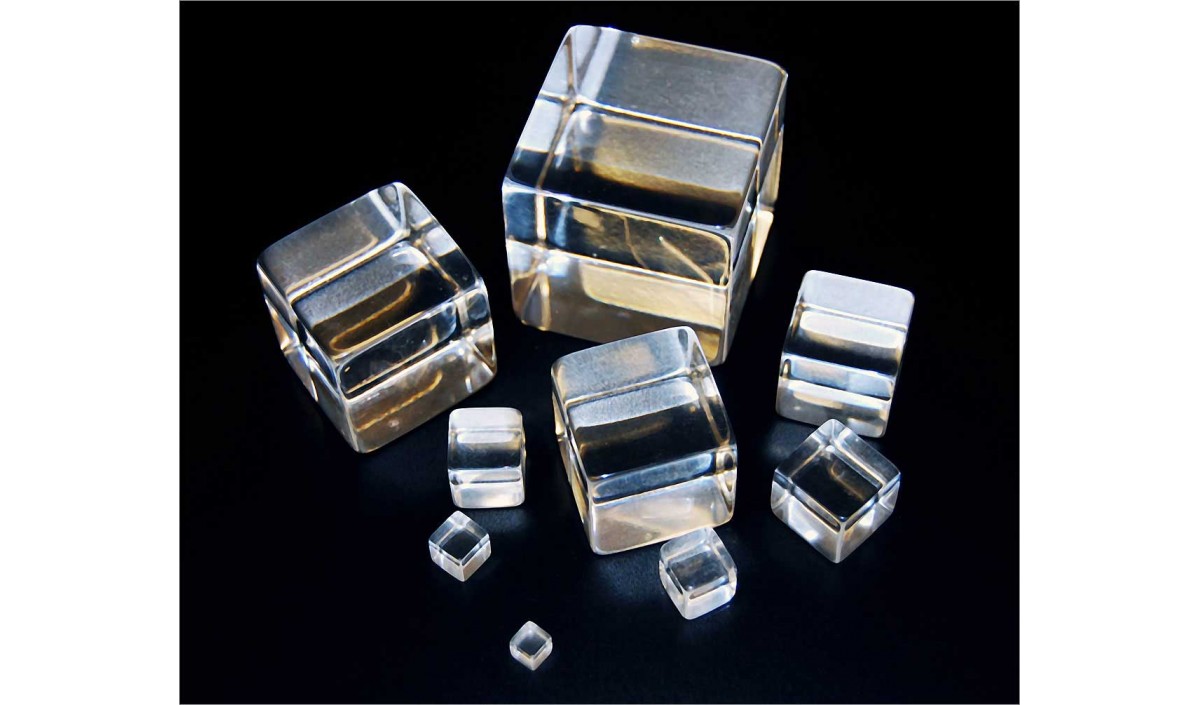 Acrylic Plexiglass Cubes : TAP Plastics